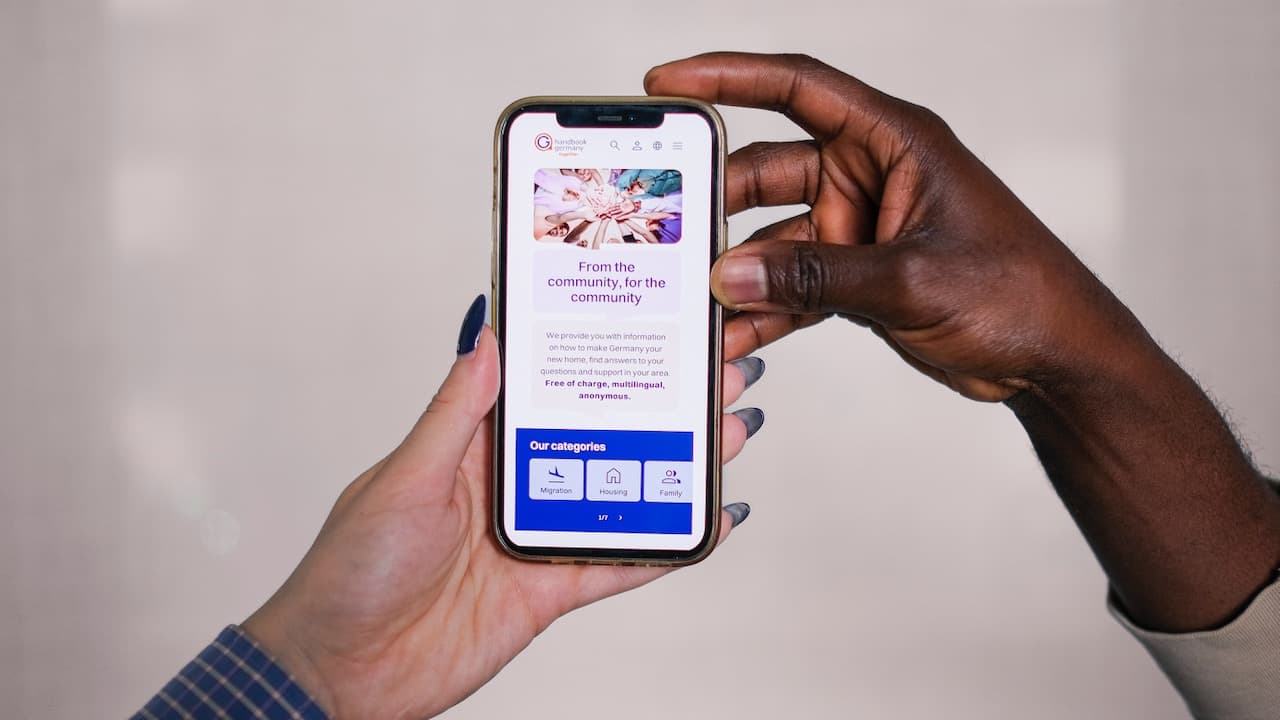 Our commitment – to new immigrants | Handbook Germany : Together